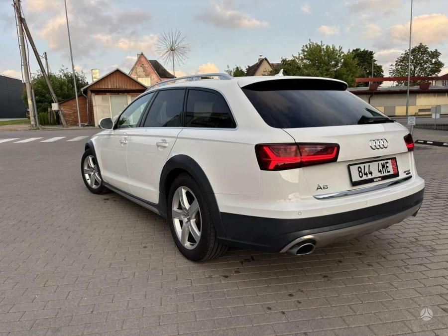 White Audi A6 Allroad 2017 in Raseiniai, with an engine capacity of 2.97 L and mileage of 170 thousand km for 16450 €, photo 7 on AUTOMOTO.COM.LV