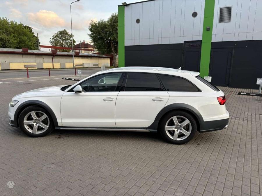 White Audi A6 Allroad 2017 in Raseiniai, with an engine capacity of 2.97 L and mileage of 170 thousand km for 16450 €, photo 8 on AUTOMOTO.COM.LV