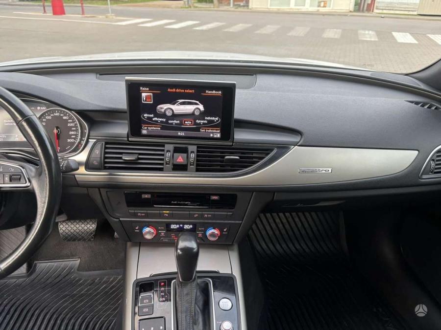 White Audi A6 Allroad 2017 in Raseiniai, with an engine capacity of 2.97 L and mileage of 170 thousand km for 16450 €, photo 12 on AUTOMOTO.COM.LV