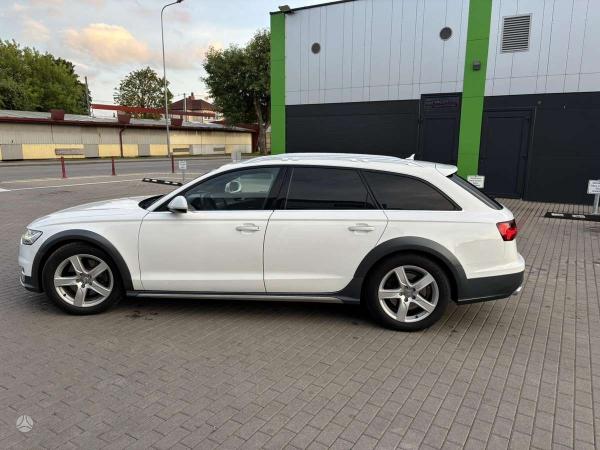 White Audi A6 Allroad 2017 in Raseiniai, with an engine capacity of 2.97 L and mileage of 170 thousand km for 16450 €, photo 7 on AUTOMOTO.COM.LV