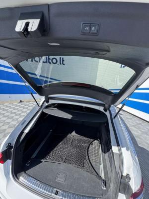White Audi A6 Allroad 2019 in Kaunas, with an engine capacity of 2.97 L and mileage of 229 thousand km for 28499 €, photo 7 on AUTOMOTO.COM.LV