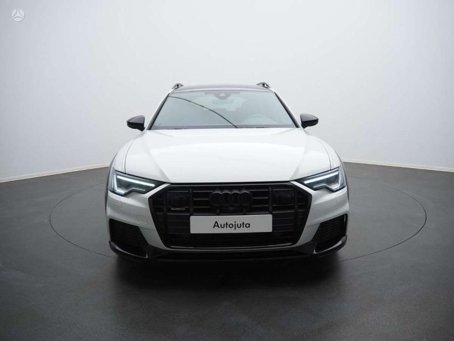 White Audi A6 Allroad 2020 in Vilnius, with an engine capacity of 2.97 L and mileage of 154 thousand km for 37500 €, photo 2 on AUTOMOTO.COM.LV