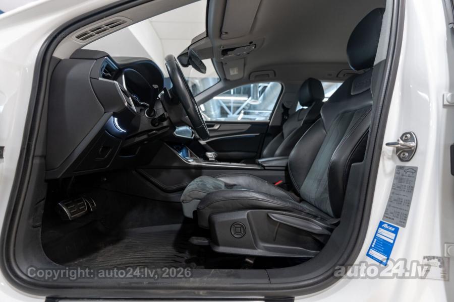 Balts Audi A6 Allroad 2020 Tallina, ar dzinēja tilpumu 3.00 L un nobraukumu 166 tūkst. km par 29990 €, foto 6 vietnē AUTOMOTO.COM.LV