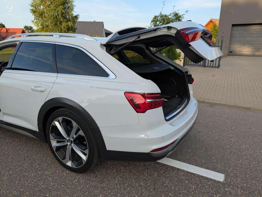 White Audi A6 Allroad 2020 in Prienai, with an engine capacity of 3.00 L and mileage of 228 thousand km for 29000 €, photo 18 on AUTOMOTO.COM.LV