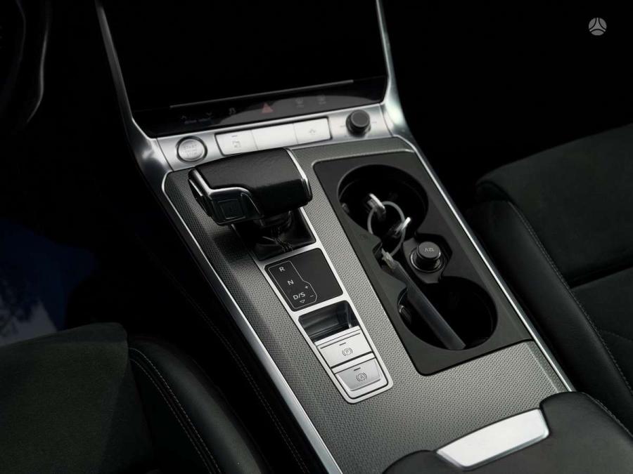 White Audi A6 Allroad 2020 in Rokiskis, with an engine capacity of 2.97 L and mileage of 240 thousand km for 21250 €, photo 47 on AUTOMOTO.COM.LV