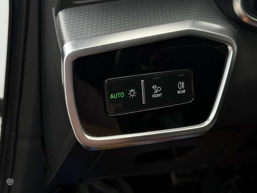 White Audi A6 Allroad 2020 in Rokiskis, with an engine capacity of 2.97 L and mileage of 240 thousand km for 21250 €, photo 61 on AUTOMOTO.COM.LV