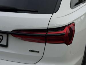 White Audi A6 Allroad 2020 in Rokiskis, with an engine capacity of 2.97 L and mileage of 240 thousand km for 21250 €, photo 15 on AUTOMOTO.COM.LV