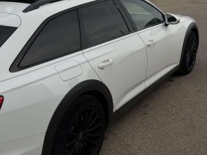 White Audi A6 Allroad 2020 in Rokiskis, with an engine capacity of 2.97 L and mileage of 240 thousand km for 21250 €, photo 19 on AUTOMOTO.COM.LV
