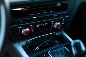 Melns Audi A6 2016 Rīga, ar dzinēja tilpumu 2.00 L un nobraukumu 288 tūkst. km par 12995 €, foto 28 vietnē AUTOMOTO.COM.LV