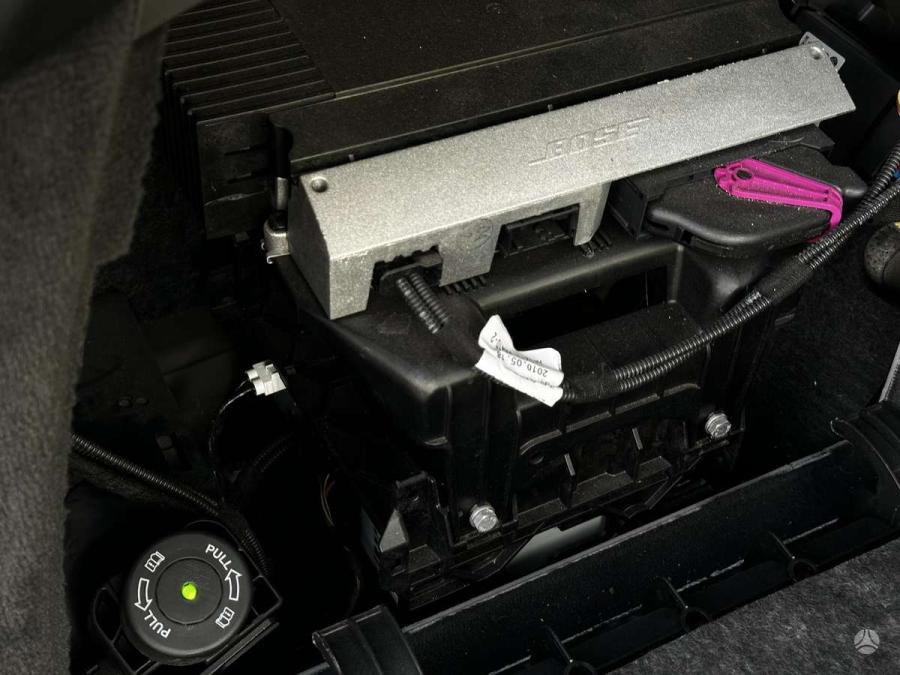 Black Audi A6 2010 in Vilnius, with an engine capacity of 2.97 L and mileage of 260 thousand km for 7150 €, photo 11 on AUTOMOTO.COM.LV