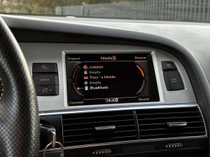 Black Audi A6 2010 in Vilnius, with an engine capacity of 2.97 L and mileage of 260 thousand km for 7150 €, photo 49 on AUTOMOTO.COM.LV