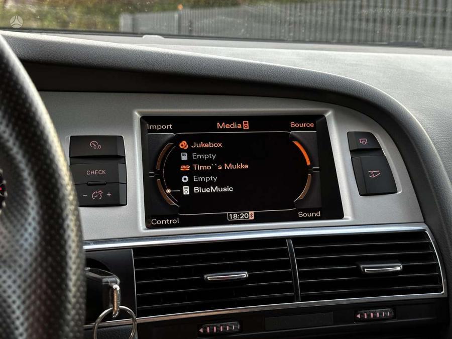 Black Audi A6 2010 in Vilnius, with an engine capacity of 2.97 L and mileage of 260 thousand km for 7150 €, photo 49 on AUTOMOTO.COM.LV