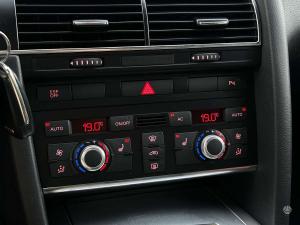 Black Audi A6 2010 in Vilnius, with an engine capacity of 2.97 L and mileage of 260 thousand km for 7150 €, photo 51 on AUTOMOTO.COM.LV