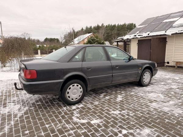 Melns Audi A6 1995 Rokiškis, ar dzinēja tilpumu 1.90 L un nobraukumu 432 tūkst. km par 1250 €, foto 2 vietnē AUTOMOTO.COM.LV