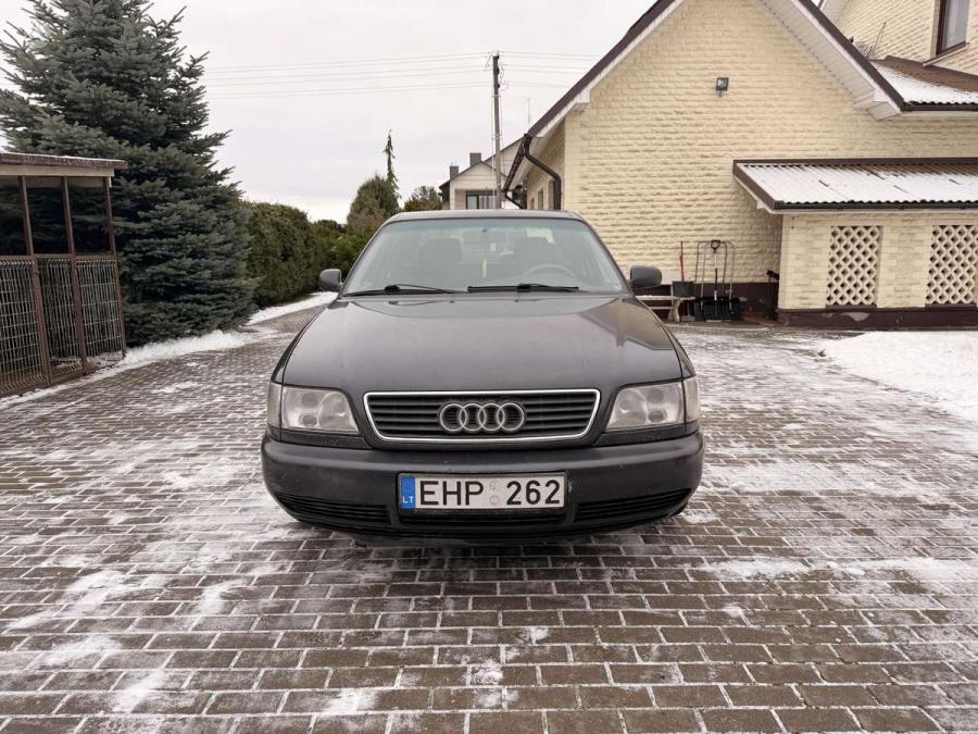 Black Audi A6 1995 in Rokiskis, with an engine capacity of 1.90 L and mileage of 432 thousand km for 1250 €, photo 5 on AUTOMOTO.COM.LV