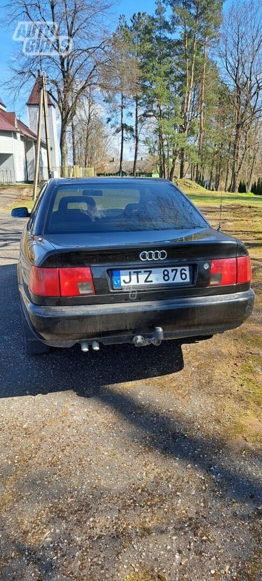 Black Audi A6 1995 in Lazdijai, with an engine capacity of 2.50 L and mileage of 560 thousand km for 1100 €, photo 5 on AUTOMOTO.COM.LV