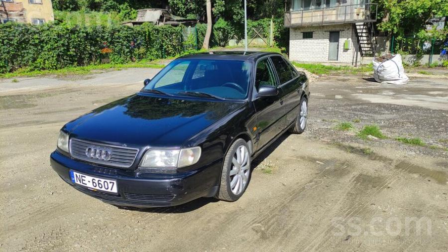 Melns Audi A6 1995 Rīga, ar dzinēja tilpumu 2.60 L un nobraukumu 400 tūkst. km par 2000 €, foto 1 vietnē AUTOMOTO.COM.LV