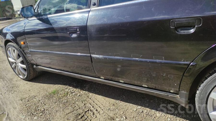 Melns Audi A6 1995 Rīga, ar dzinēja tilpumu 2.60 L un nobraukumu 400 tūkst. km par 2000 €, foto 8 vietnē AUTOMOTO.COM.LV