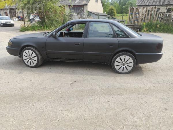 Black Audi A6 1996 in Rezekne, with an engine capacity of 1.90 L and mileage of 516 thousand km for 970 €, photo 7 on AUTOMOTO.COM.LV