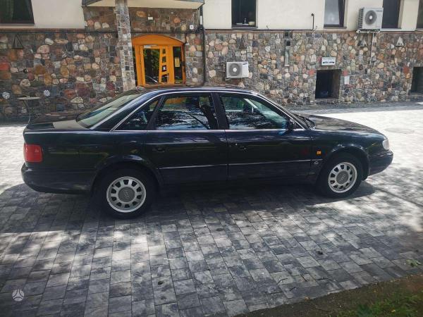 Black Audi A6 1996 in Kaunas, with an engine capacity of 2.80 L and mileage of 294 thousand km for 4500 €, photo 4 on AUTOMOTO.COM.LV