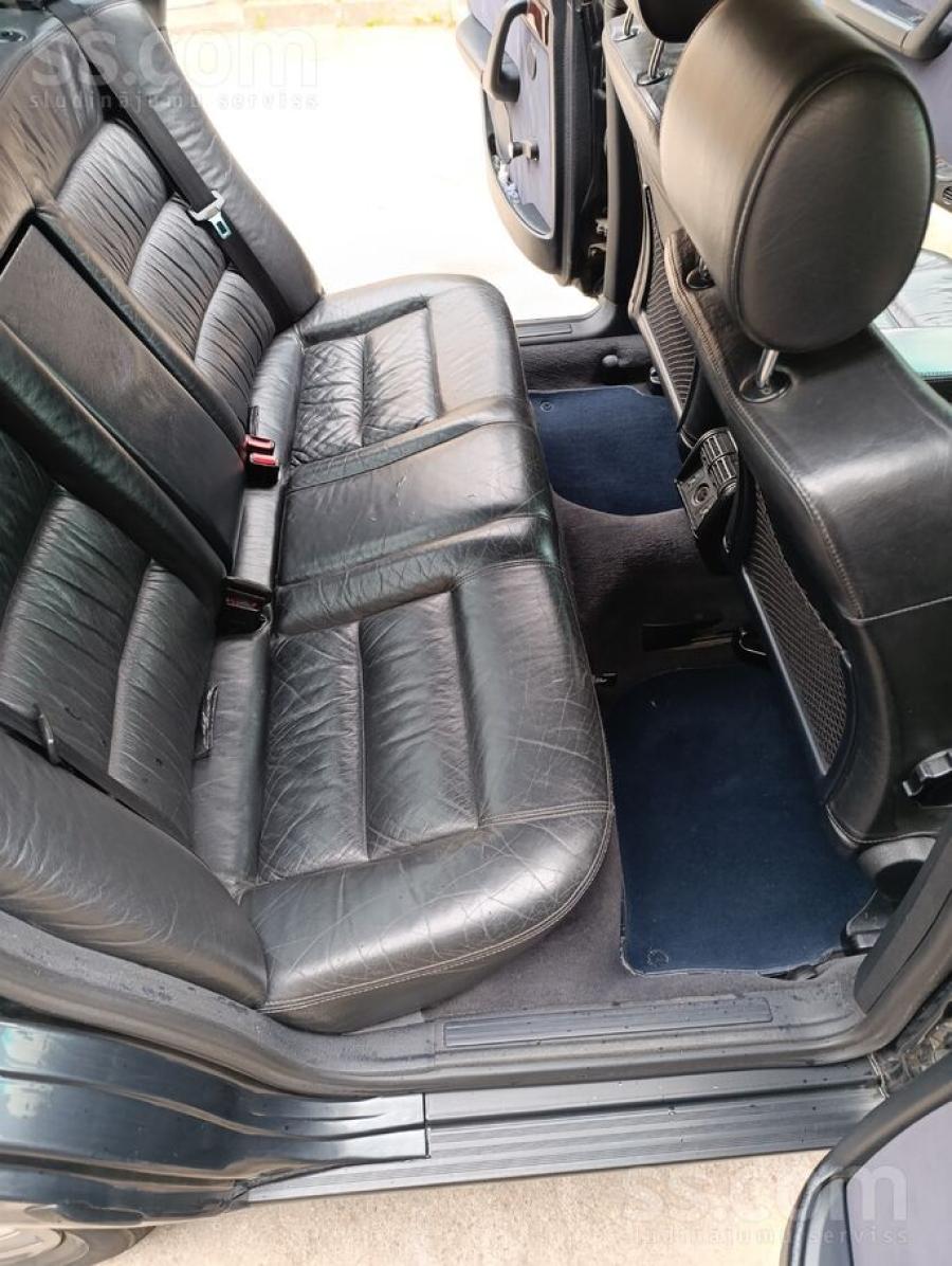 Black Audi A6 1996 in Balvi, with an engine capacity of 2.60 L and mileage of 254 thousand km for 4900 €, photo 10 on AUTOMOTO.COM.LV