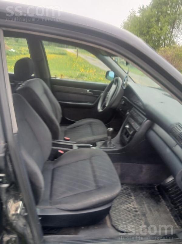 Melns Audi A6 1996 Bauska, ar dzinēja tilpumu 2.50 L un nobraukumu 0 tūkst. km par 1550 €, foto 3 vietnē AUTOMOTO.COM.LV