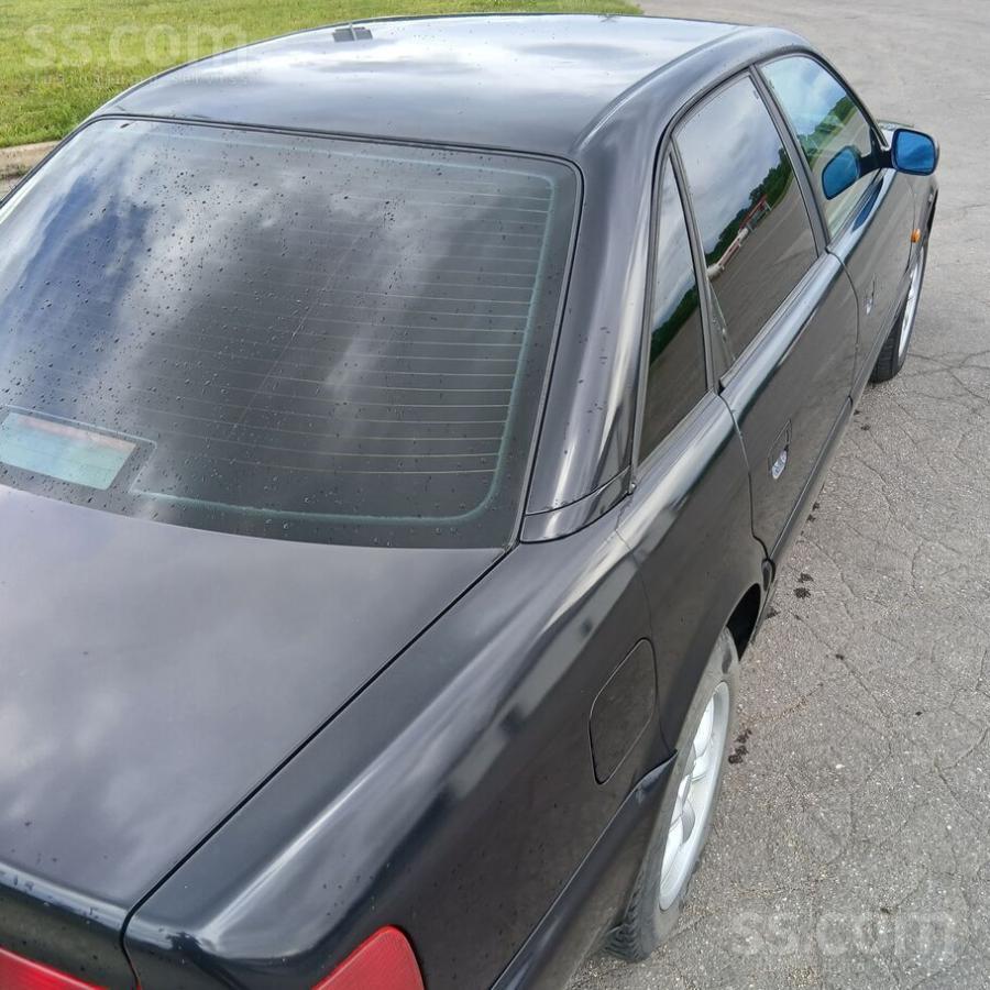 Melns Audi A6 1996 Daugavpils, ar dzinēja tilpumu 2.50 L un nobraukumu 0 tūkst. km par 2150 €, foto 4 vietnē AUTOMOTO.COM.LV