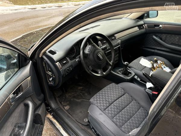 Melns Audi A6 1997 Anykščiai, ar dzinēja tilpumu 2.50 L un nobraukumu 555 tūkst. km par 600 €, foto 7 vietnē AUTOMOTO.COM.LV