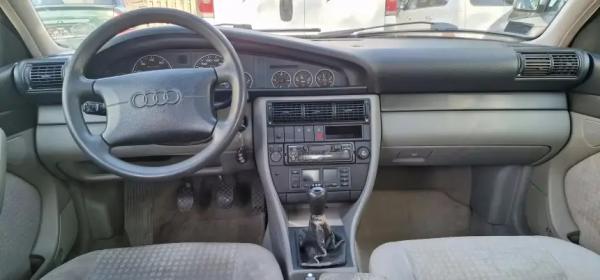 Black Audi A6 1997 in Valmiera, with an engine capacity of 2.00 L and mileage of 270 thousand km for 1400 €, photo 9 on AUTOMOTO.COM.LV