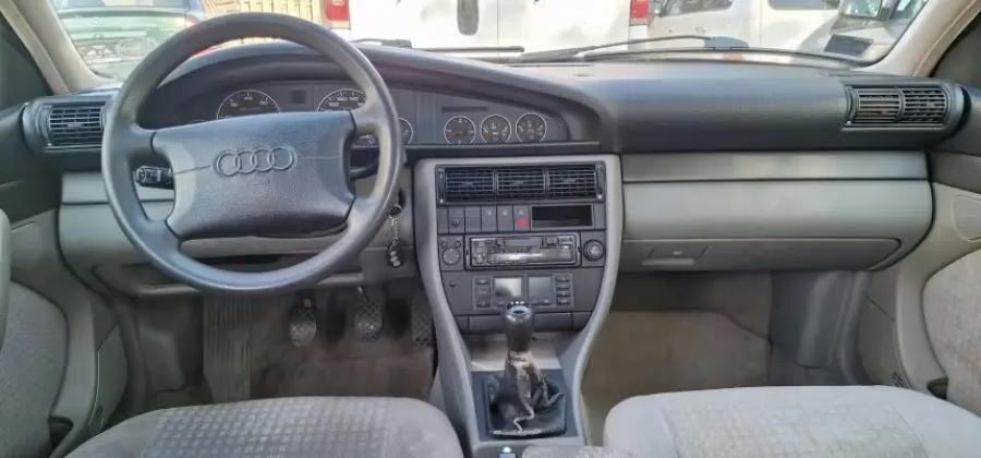 Melns Audi A6 1997 Valmiera, ar dzinēja tilpumu 2.00 L un nobraukumu 270 tūkst. km par 1400 €, foto 10 vietnē AUTOMOTO.COM.LV