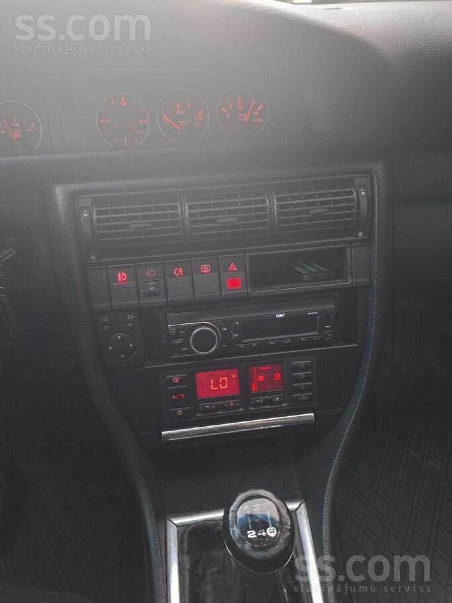 Melns Audi A6 1997 Jēkabpils, ar dzinēja tilpumu 2.50 L un nobraukumu 372 tūkst. km par 1350 €, foto 9 vietnē AUTOMOTO.COM.LV
