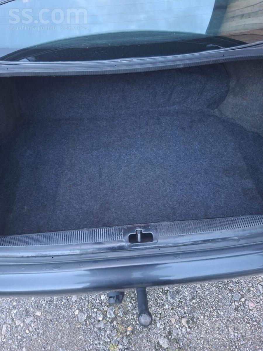 Melns Audi A6 1997 Jēkabpils, ar dzinēja tilpumu 2.50 L un nobraukumu 372 tūkst. km par 1350 €, foto 10 vietnē AUTOMOTO.COM.LV