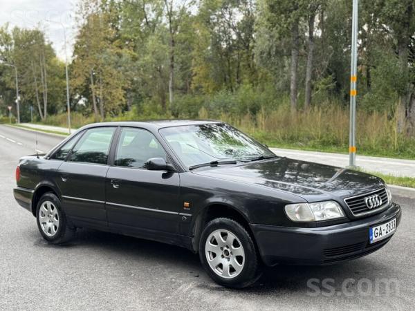 Melns Audi A6 1997 Jelgava, ar dzinēja tilpumu 2.50 L un nobraukumu 373 tūkst. km par 1850 €, foto 4 vietnē AUTOMOTO.COM.LV