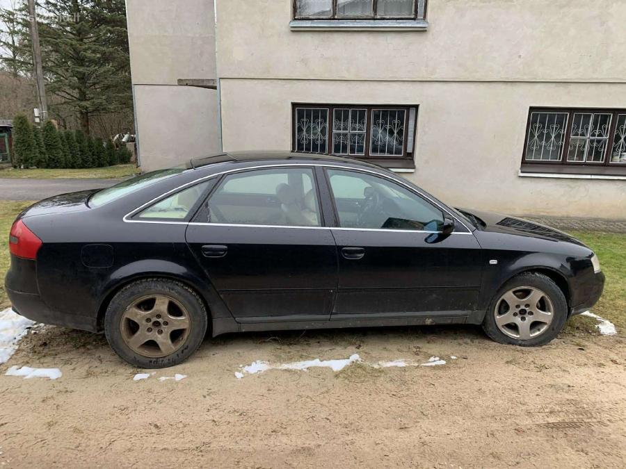 Black Audi A6 1999 in Kaunas, with an engine capacity of 2.50 L and mileage of 328 thousand km for 500 €, photo 6 on AUTOMOTO.COM.LV