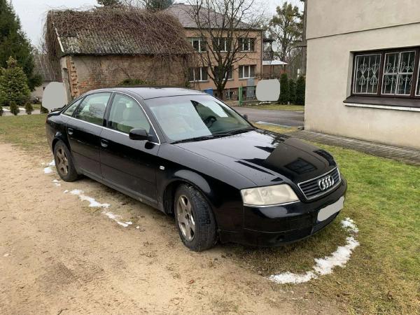 Melns Audi A6 1999 Kauņa, ar dzinēja tilpumu 2.50 L un nobraukumu 328 tūkst. km par 500 €, foto 7 vietnē AUTOMOTO.COM.LV