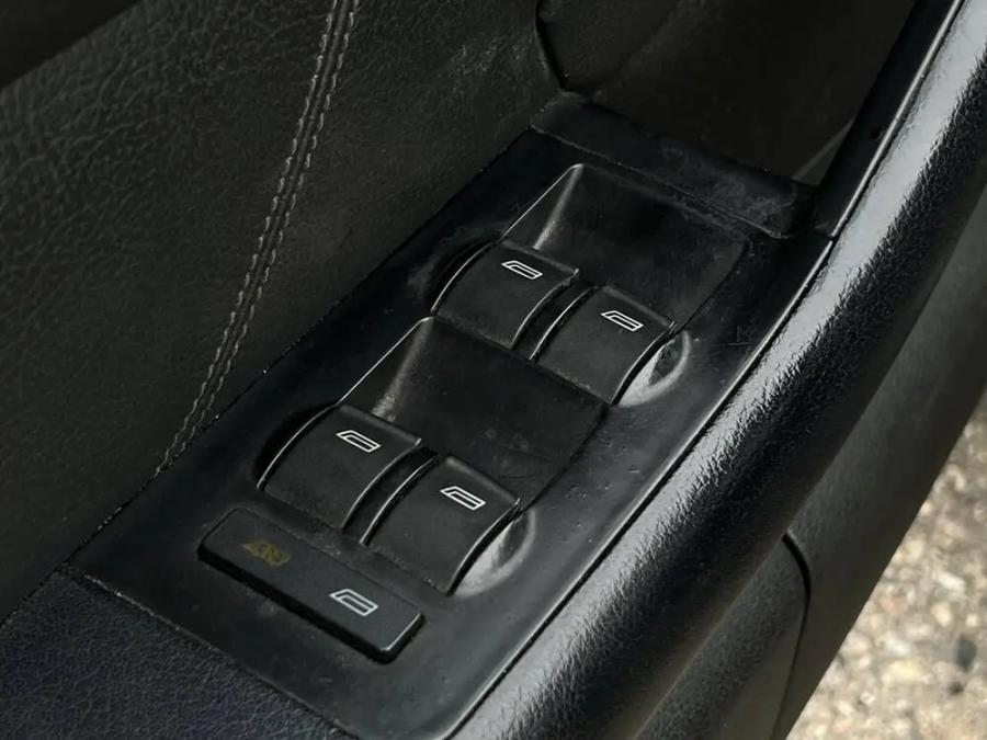 Black Audi A6 1999 in Rezekne, with an engine capacity of 1.80 L and mileage of 354 thousand km for 1490 €, photo 11 on AUTOMOTO.COM.LV
