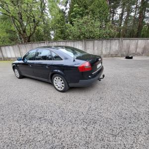 Black Audi A6 2000 in Riga, with an engine capacity of 2.40 L and mileage of 446 thousand km for 1000 €, photo 4 on AUTOMOTO.COM.LV