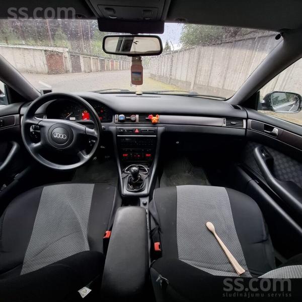 Black Audi A6 2000 in Riga, with an engine capacity of 2.40 L and mileage of 446 thousand km for 1000 €, photo 6 on AUTOMOTO.COM.LV