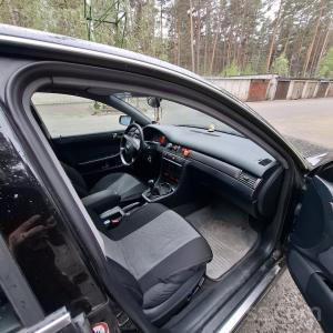 Black Audi A6 2000 in Riga, with an engine capacity of 2.40 L and mileage of 446 thousand km for 1000 €, photo 15 on AUTOMOTO.COM.LV