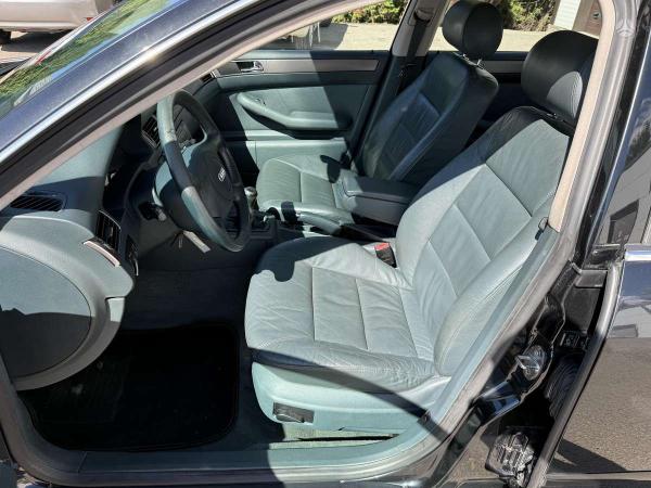 Black Audi A6 2001 in Utena, with an engine capacity of 1.90 L and mileage of 268 thousand km for 3350 €, photo 10 on AUTOMOTO.COM.LV