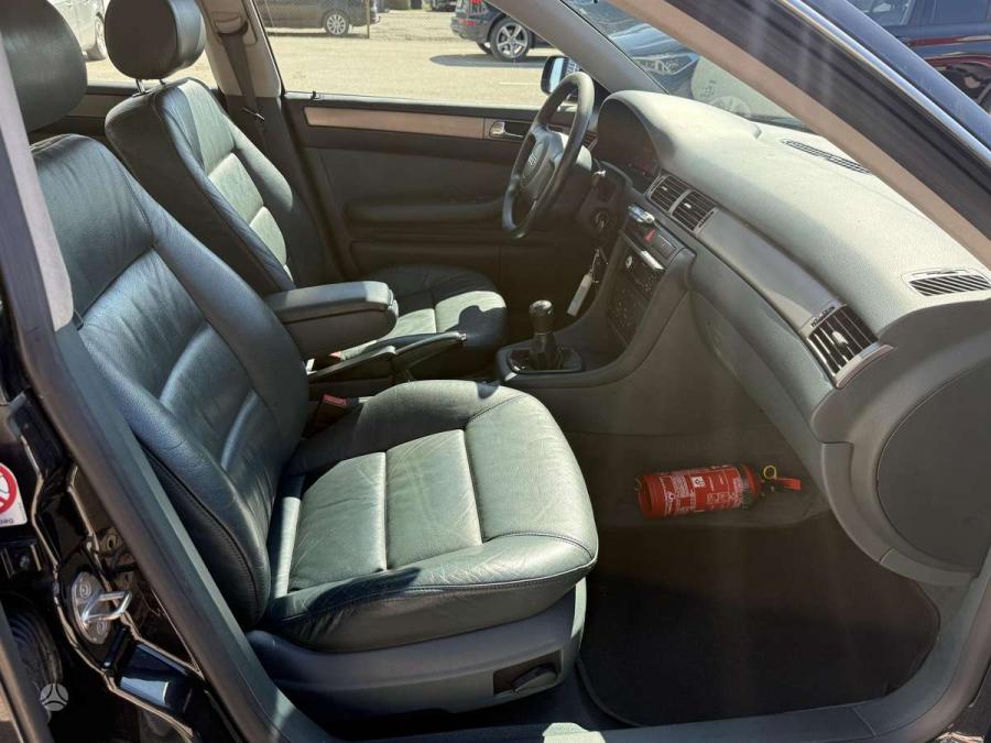 Melns Audi A6 2001 Utena, ar dzinēja tilpumu 1.90 L un nobraukumu 268 tūkst. km par 3350 €, foto 14 vietnē AUTOMOTO.COM.LV