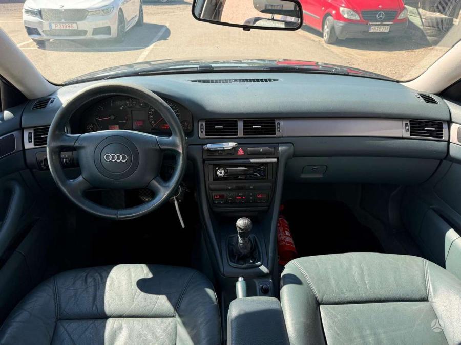 Black Audi A6 2001 in Utena, with an engine capacity of 1.90 L and mileage of 268 thousand km for 3290 €, photo 10 on AUTOMOTO.COM.LV