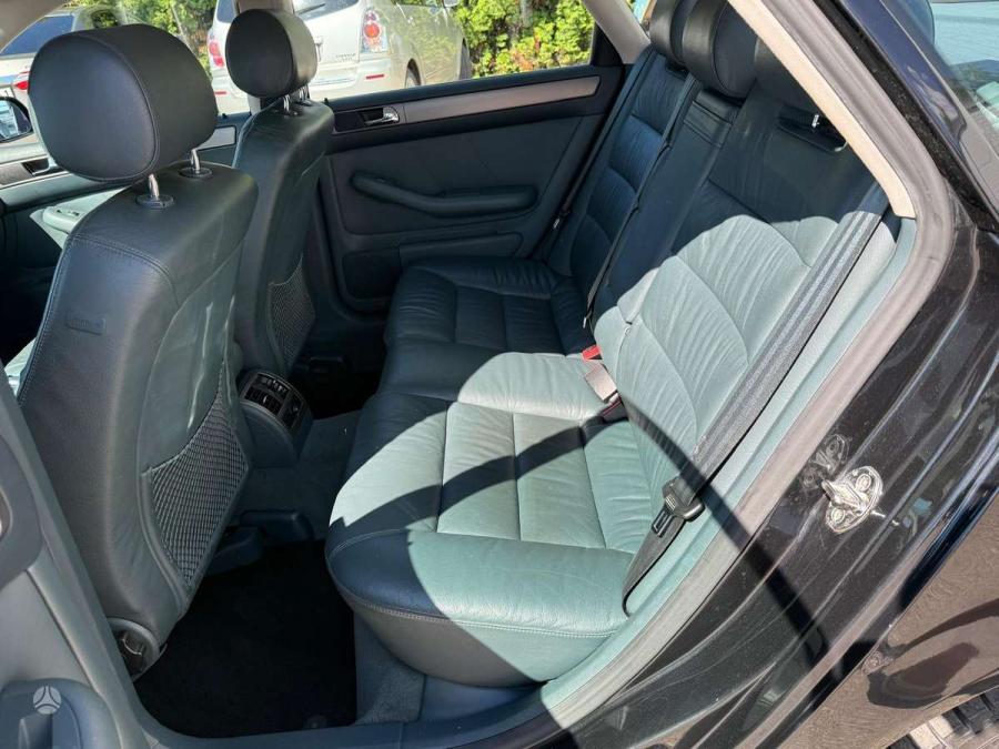 Black Audi A6 2001 in Utena, with an engine capacity of 1.90 L and mileage of 268 thousand km for 3290 €, photo 17 on AUTOMOTO.COM.LV
