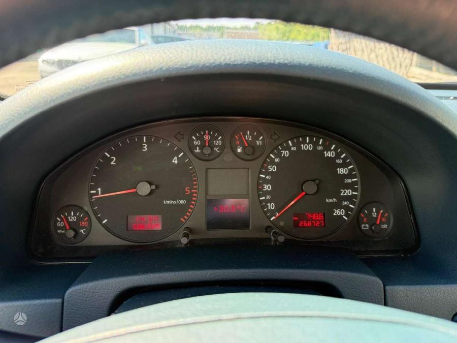 Черный Ауди А6 2001 в Утена, объемом двигателя 1.90 л и пробегом 268 тыс. км за 3299 €, фото 12 на AUTOMOTO.COM.LV