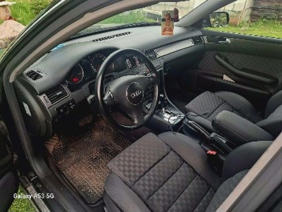 Черный Ауди А6 2002 в Пярну, объемом двигателя 2.50 л и пробегом 224 тыс. км за 2400 €, фото 7 на AUTOMOTO.COM.LV