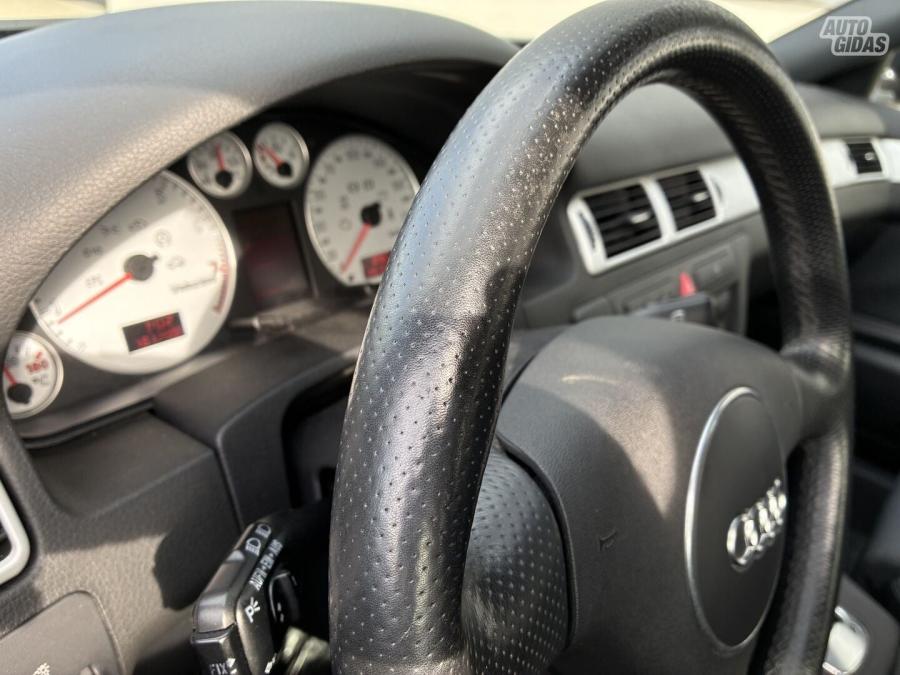 Black Audi A6 2003 in Kaunas, with an engine capacity of 3.00 L and mileage of 285 thousand km for 1700 €, photo 10 on AUTOMOTO.COM.LV