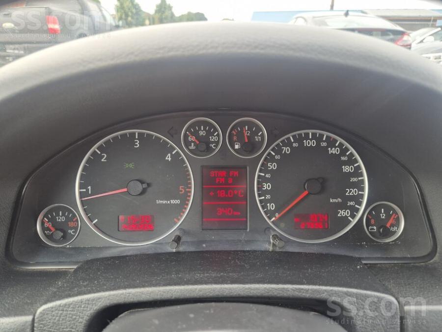 Melns Audi A6 2003 Liepāja, ar dzinēja tilpumu 1.90 L un nobraukumu 279 tūkst. km par 1600 €, foto 13 vietnē AUTOMOTO.COM.LV