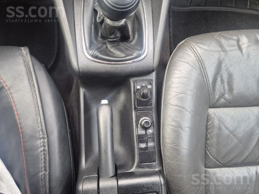 Melns Audi A6 2003 Liepāja, ar dzinēja tilpumu 1.90 L un nobraukumu 279 tūkst. km par 1600 €, foto 15 vietnē AUTOMOTO.COM.LV