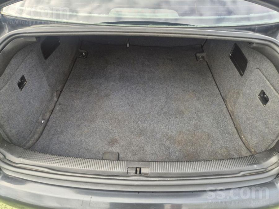 Melns Audi A6 2003 Liepāja, ar dzinēja tilpumu 1.90 L un nobraukumu 279 tūkst. km par 1600 €, foto 21 vietnē AUTOMOTO.COM.LV
