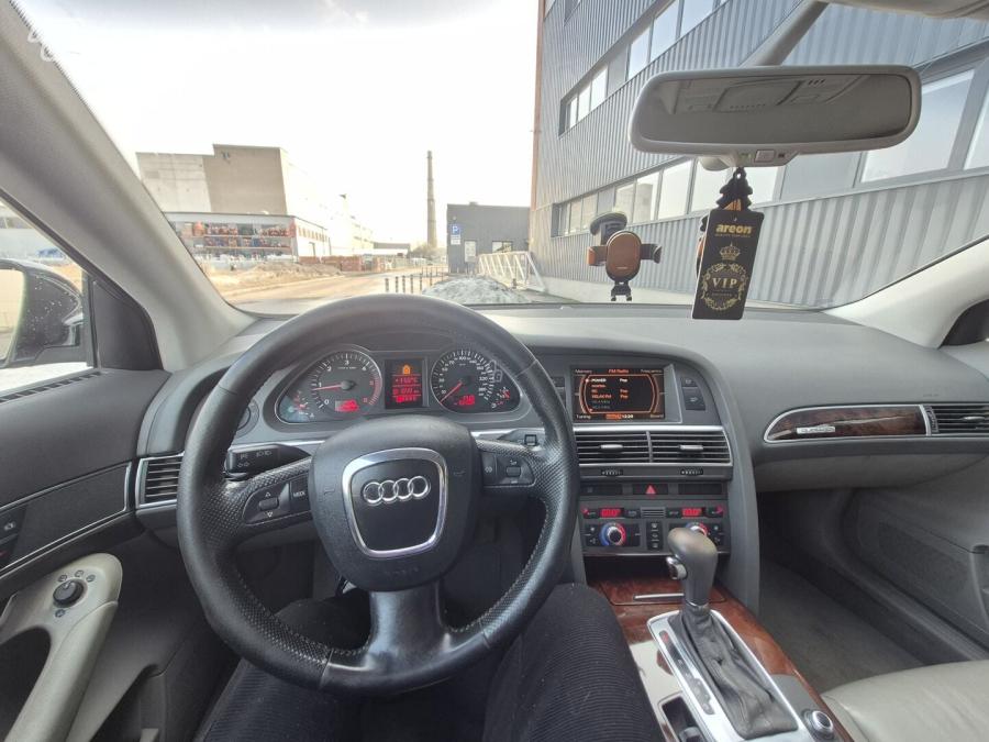 Black Audi A6 2004 in Kaunas, with an engine capacity of 3.00 L and mileage of 342 thousand km for 3200 €, photo 1 on AUTOMOTO.COM.LV